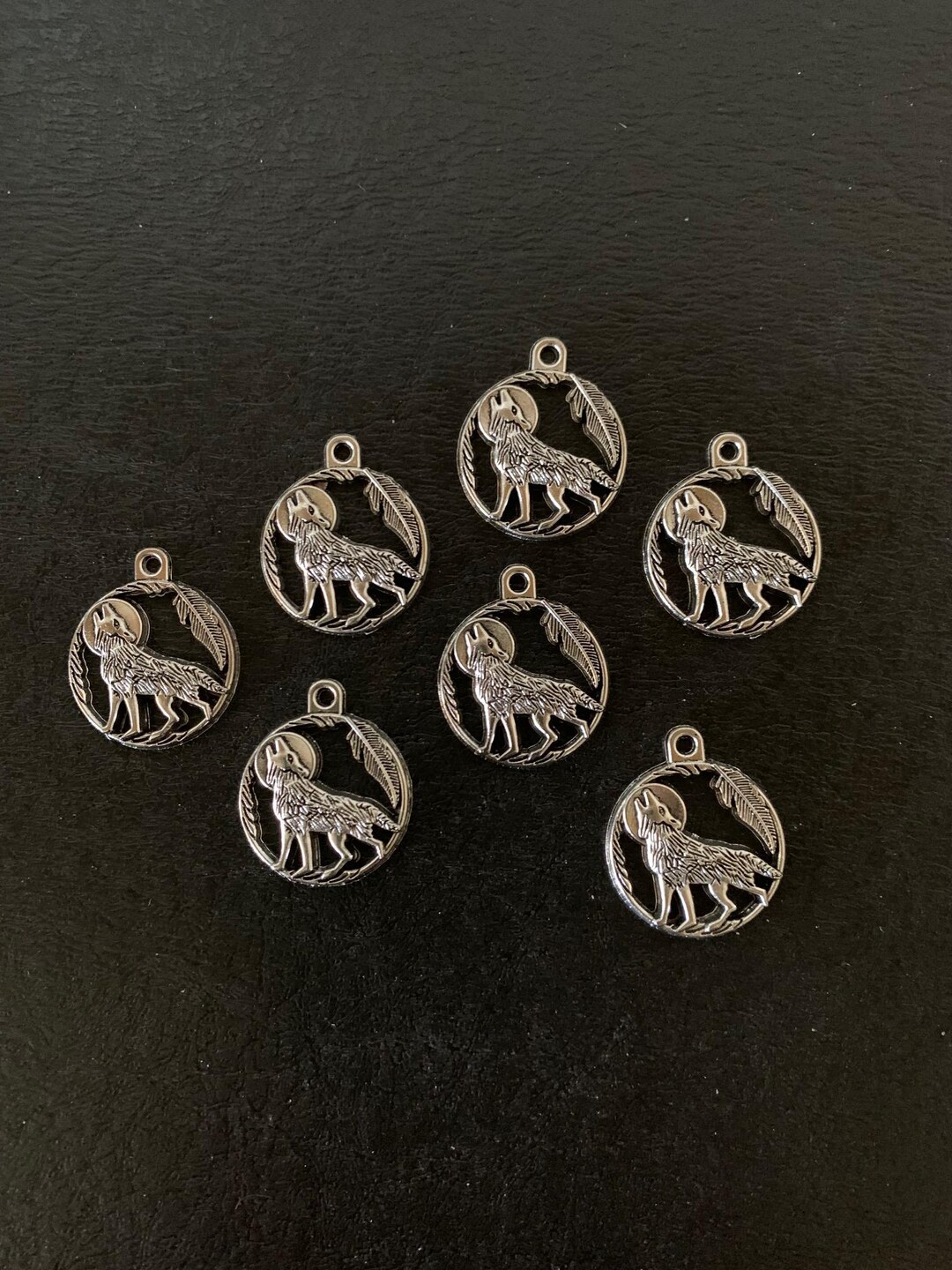 7 Silver Wolf Charms, Wolf Charm, Wolf Charm Silver, Howling Wolf ...