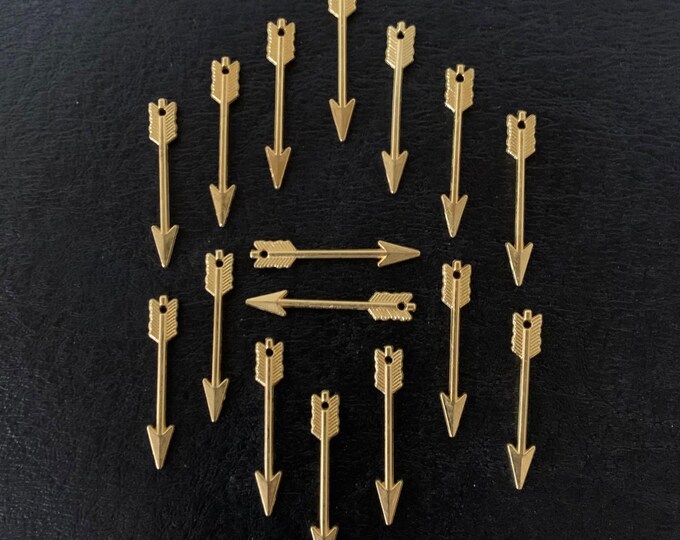 16 Gold Arrow Charms, Arrow Charm, Gold Arrow Charm, Antique Gold ...