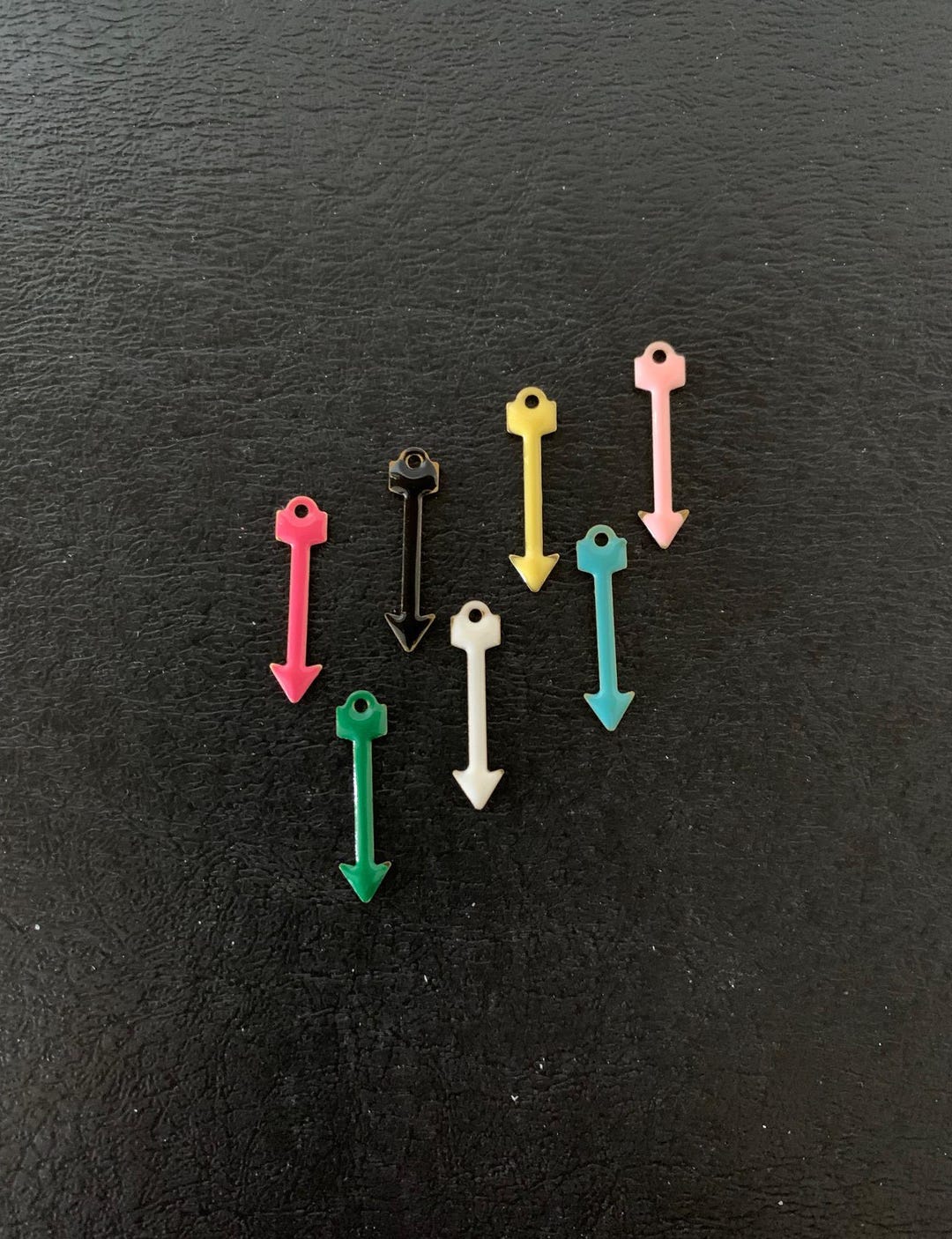 7 Random Mix Small Arrow Charm, Arrow Charm, Arrow Jewelry, Gold Arrow ...