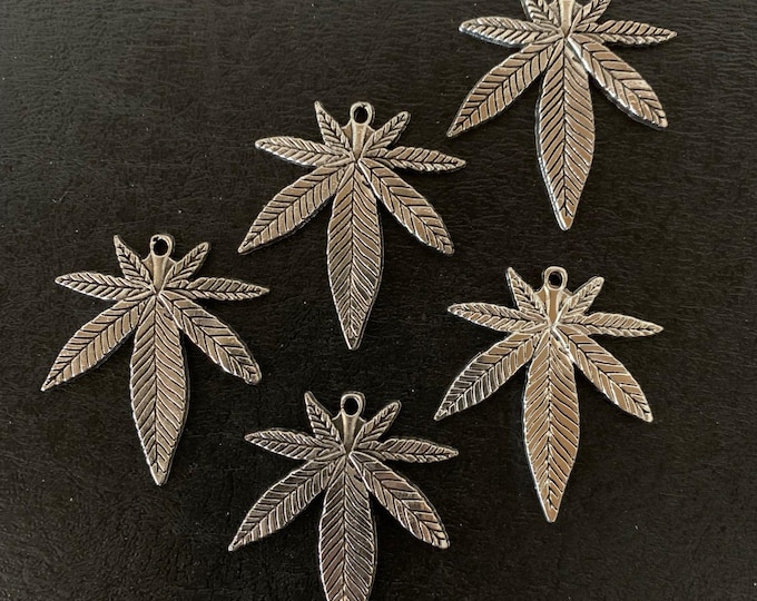 5 Marijuana Leaf Pendant, Marijuana Leaf Charm, Marijuana Leaf Jewelry ...