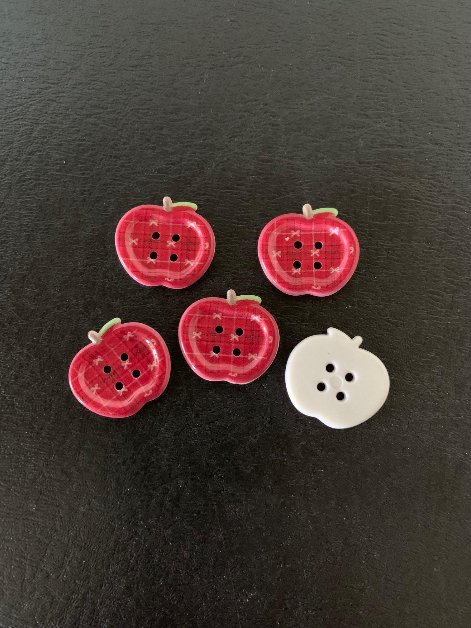 5 Red Plaid Apple Buttons, Apple Buttons, Plaid Buttons, Apple Craft ...