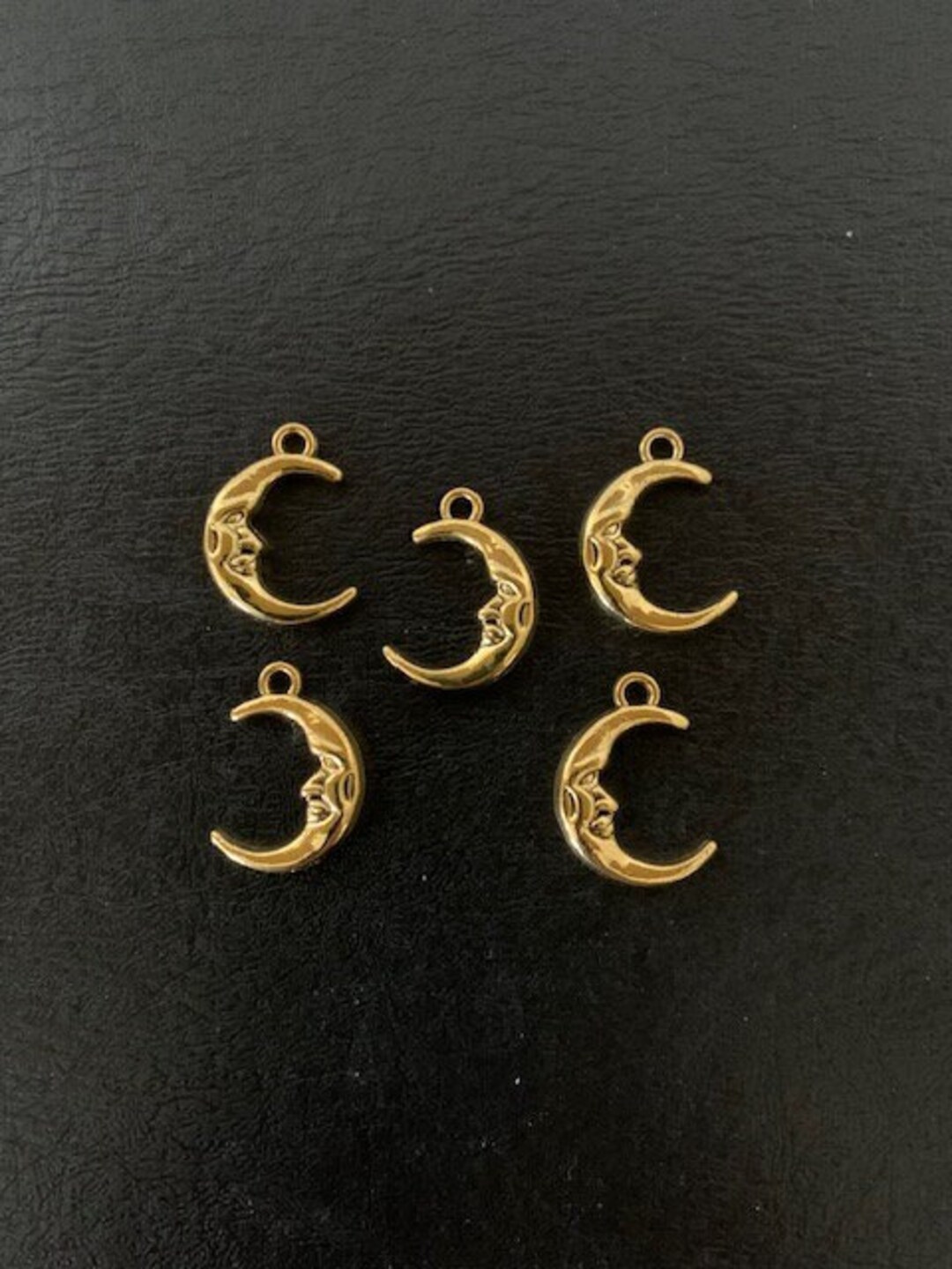 5 Gold Moon Charms, Gold Crescent Moon , Moon Charm, Moon Charm Gold ...