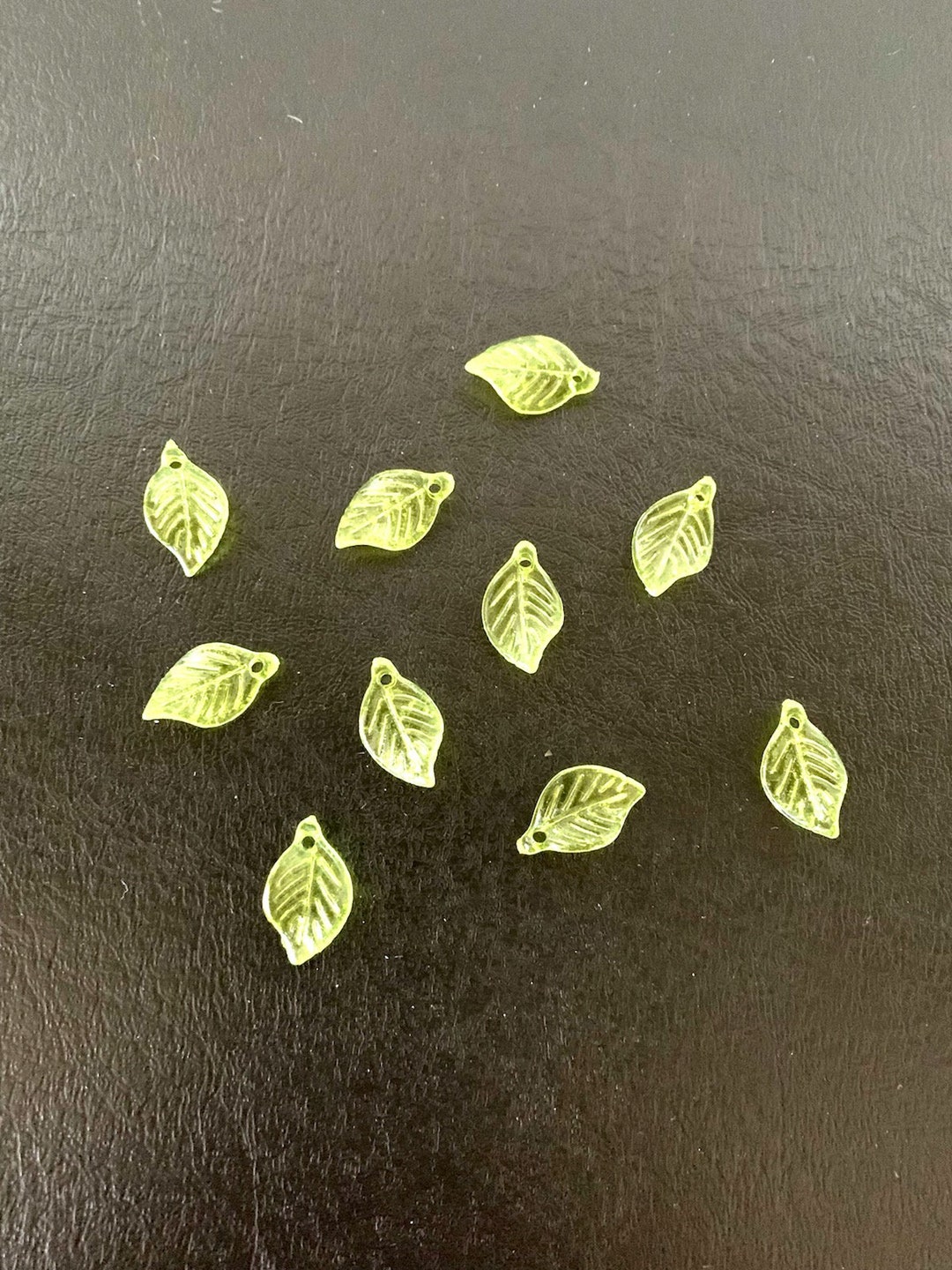 10 Green Leaf Charms, Lime Leaves, Leaf Charm, Charm Leaf, Charm Leaves ...