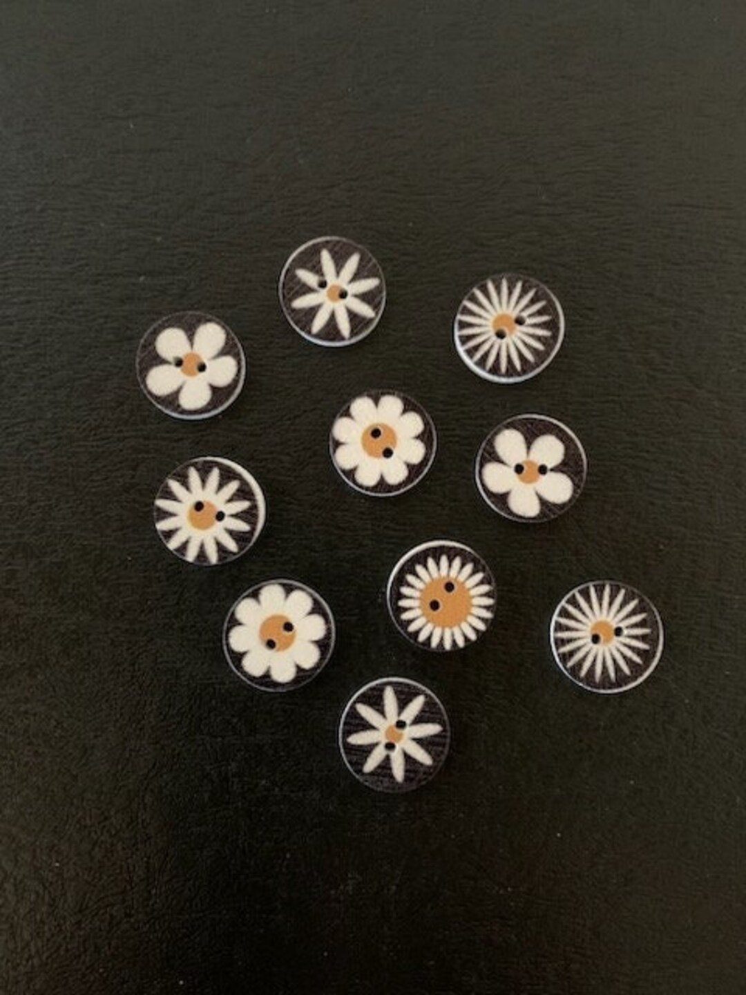 10 Random Mix Flower Buttons, Flower Buttons, Flower Button, Wood ...