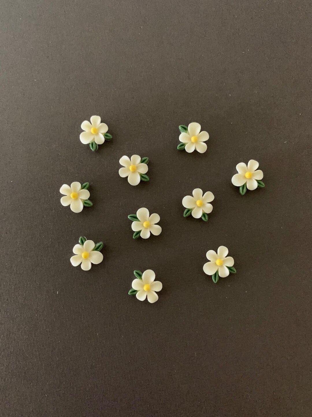 10 Sm Leaf and Yellow Flower Flatbacks, Yellow Flowers, Flower ...