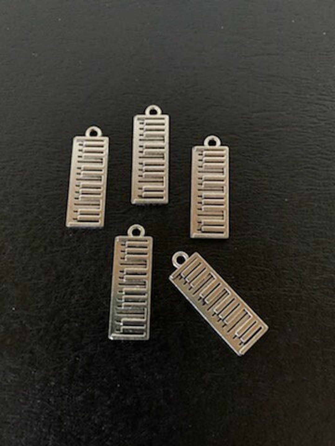 5 Keyboard Charms, Keyboard Jewelry, Keyboard Pendant, Piano Keys Charm ...