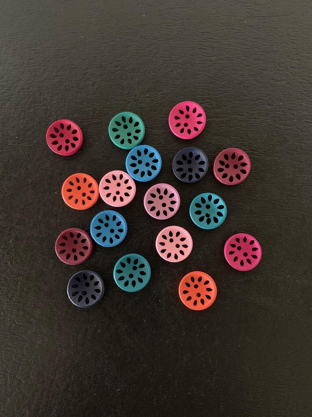 17 Random Mix Buttons, Flower Buttons, Multi Color Buttons, Mum Buttons ...