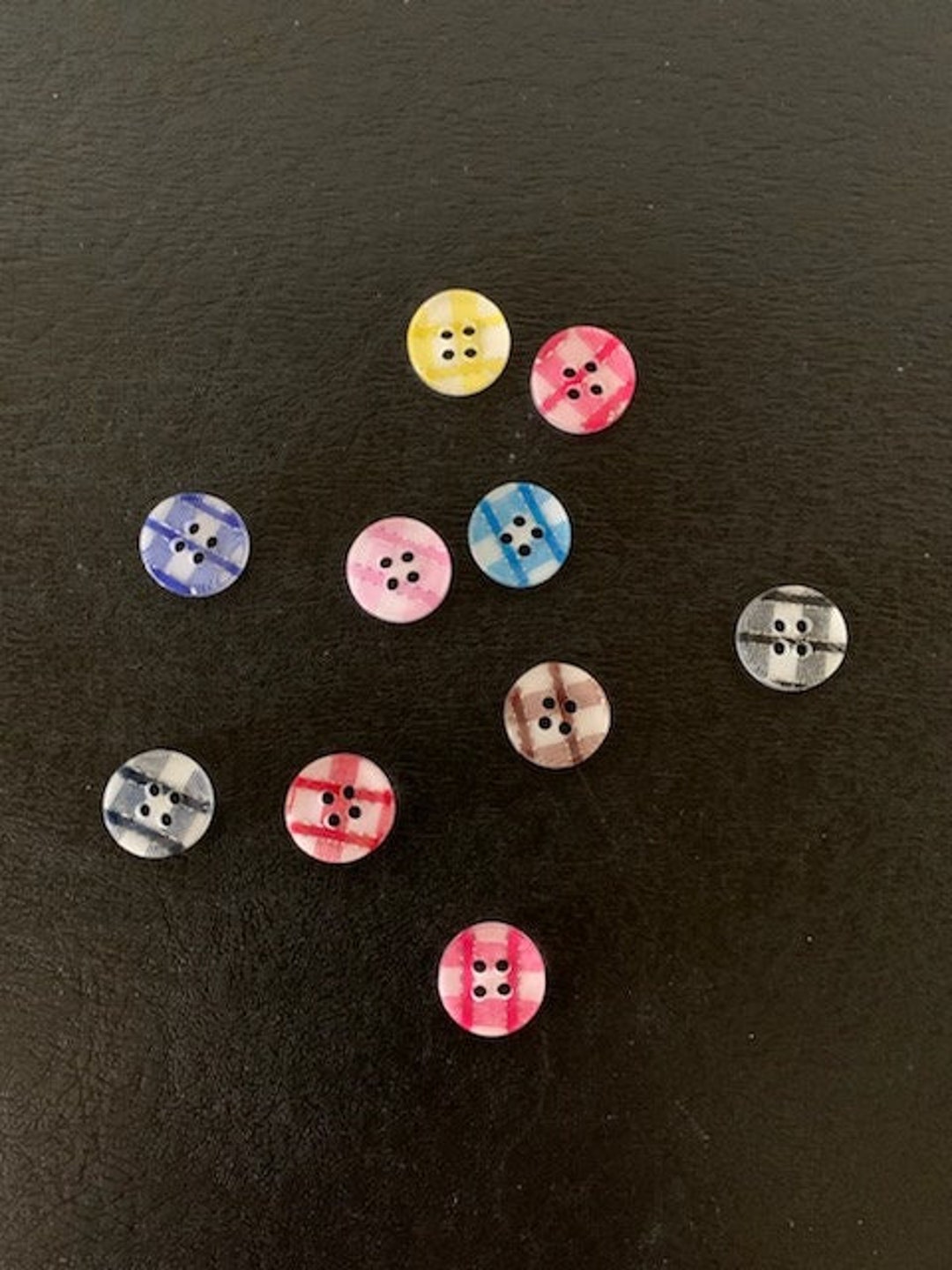 10 Random Mix Plaid Buttons Plaid Buttons 4 Hole Button - Etsy