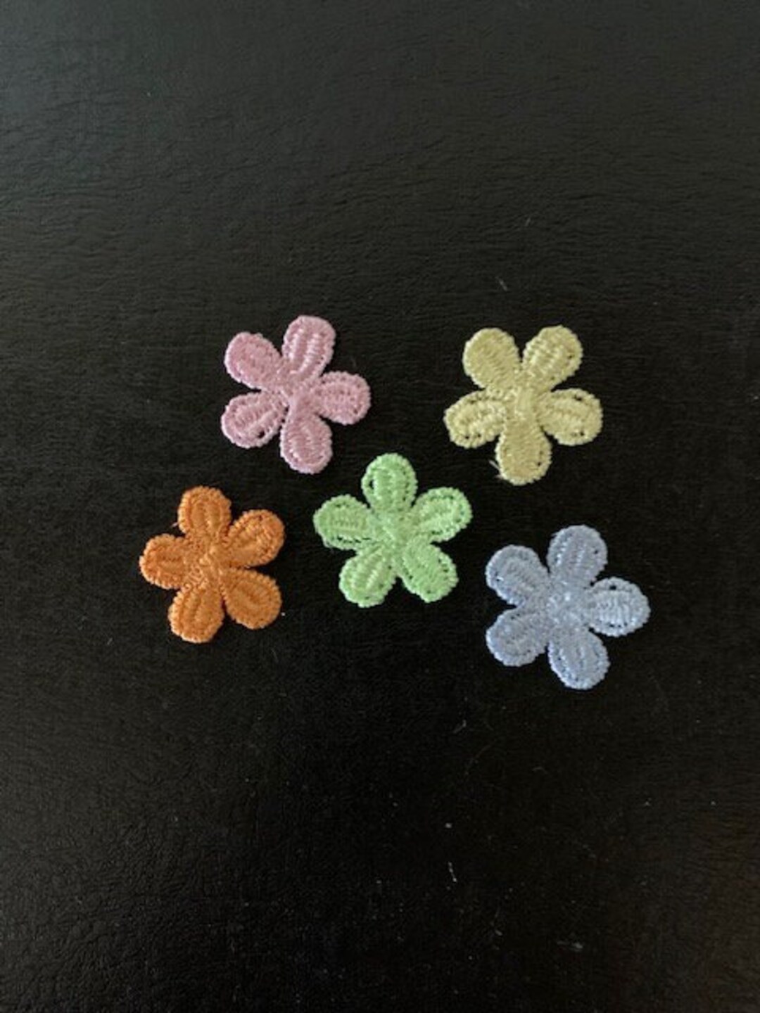 5 Random Mix Pastel Mini Appliques, Flower Applique, Miniature Applique ...