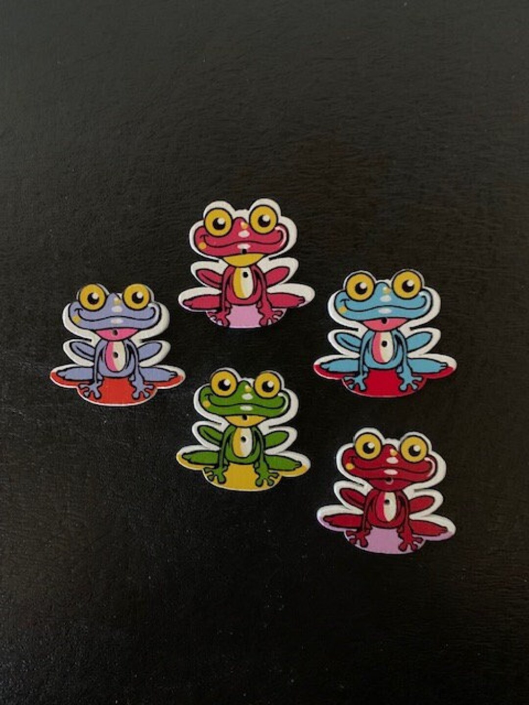 5 Random Mix Cartoon Frog Buttons, Cartoon Frog, Frog Button, Frog ...