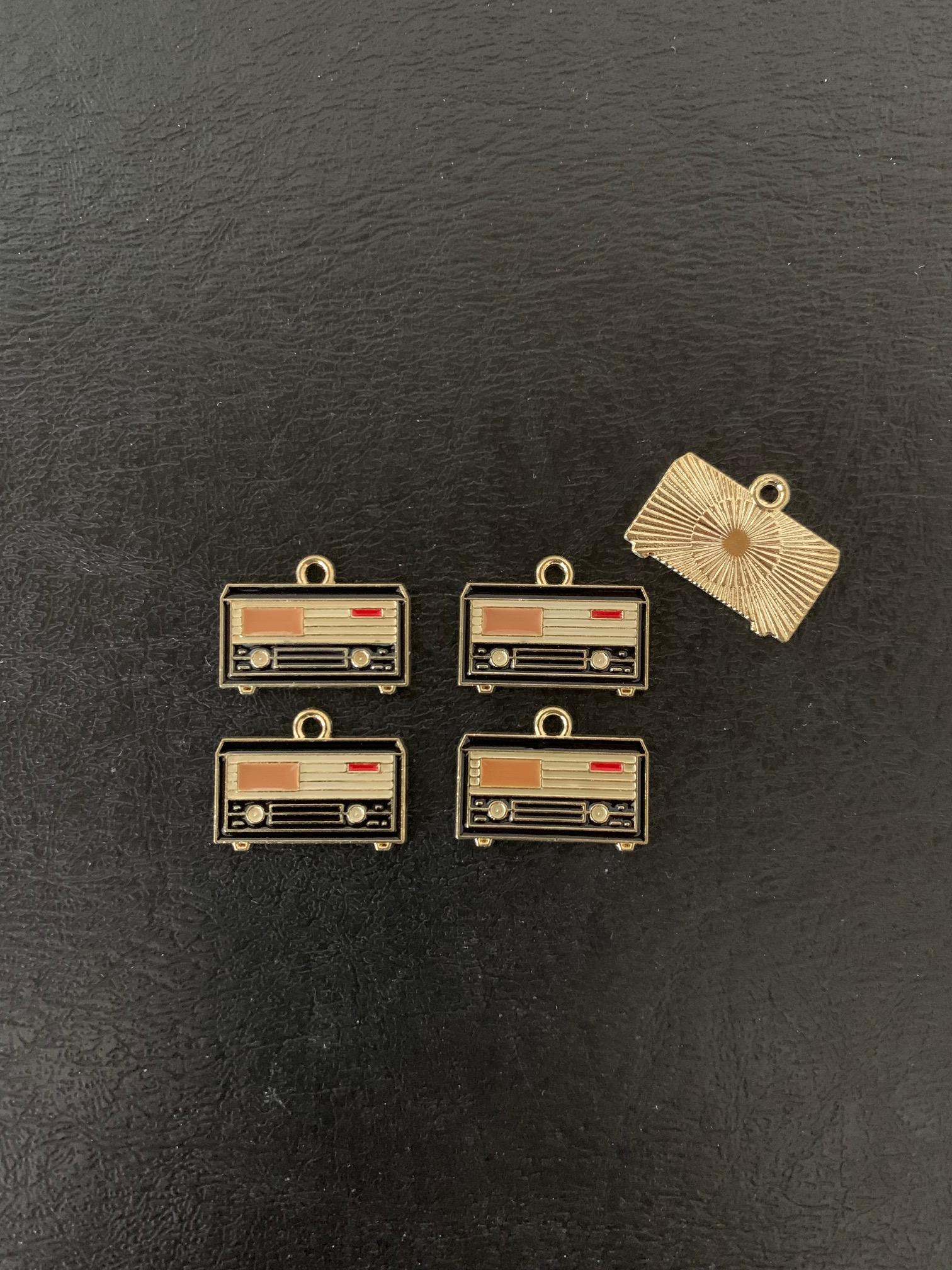 5 Retro Radio Charms, Radio Charm, Retro Radio, Radio Jewelry, Radio ...