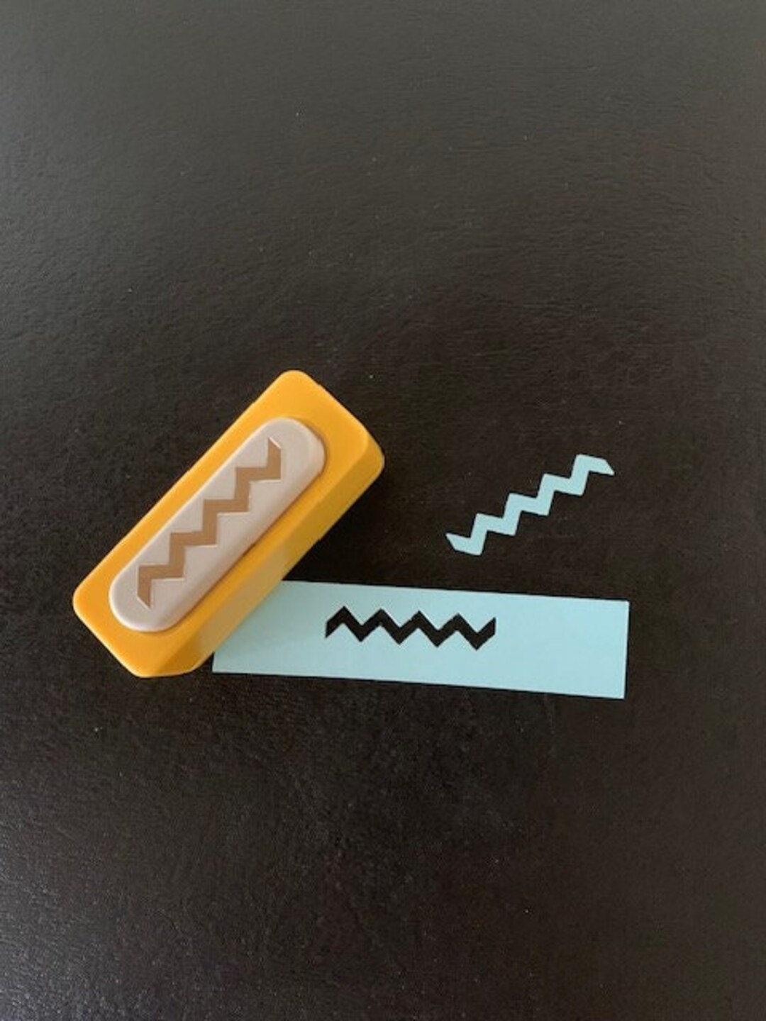 1 Zig Zag Border Hole Punch, Craft Punch, Hole Punch, Hole Puncher ...