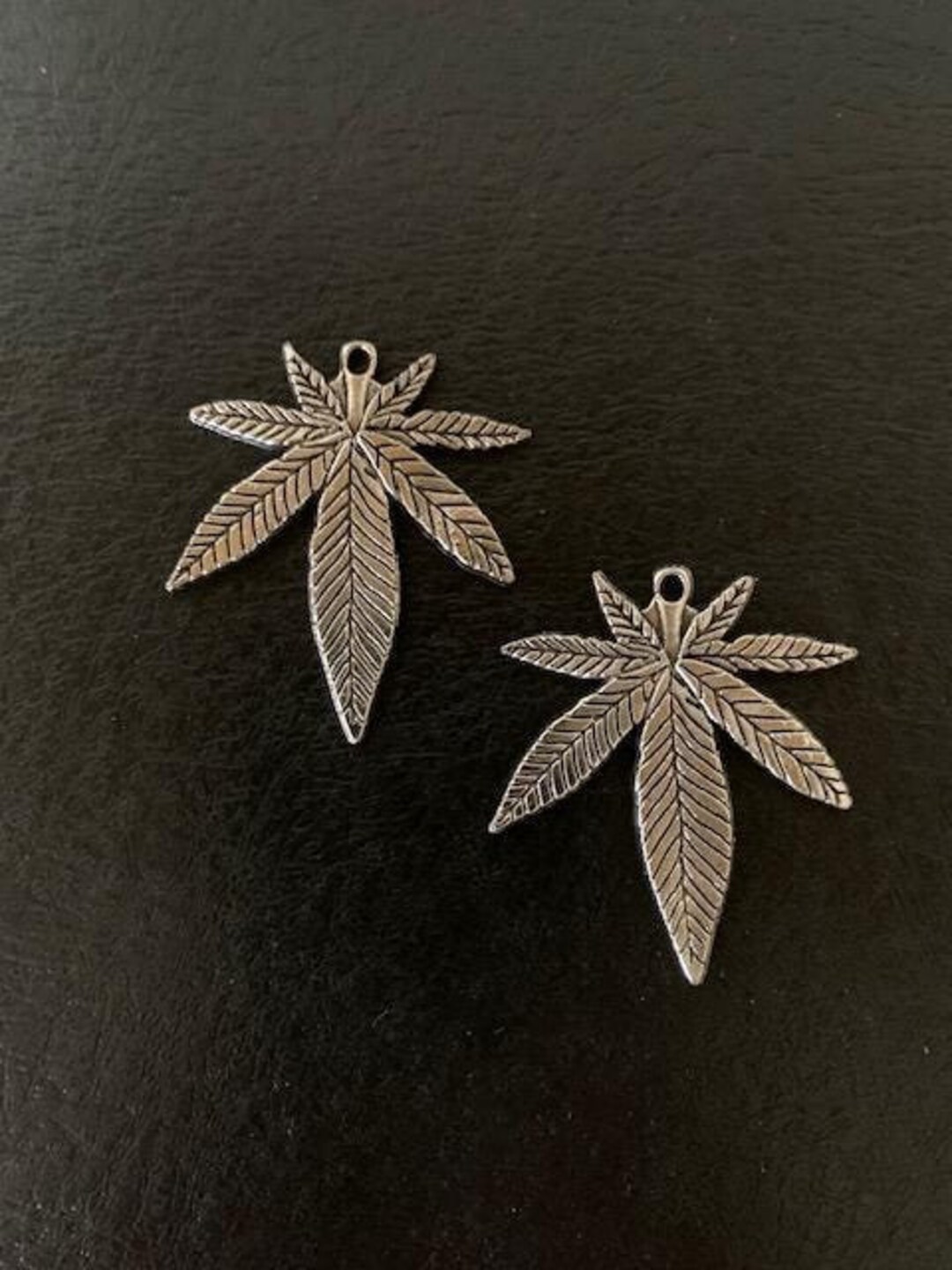 2 Marijuana Leaf Pendant, Marijuana Leaf Charm, Marijuana Leaf Jewelry ...