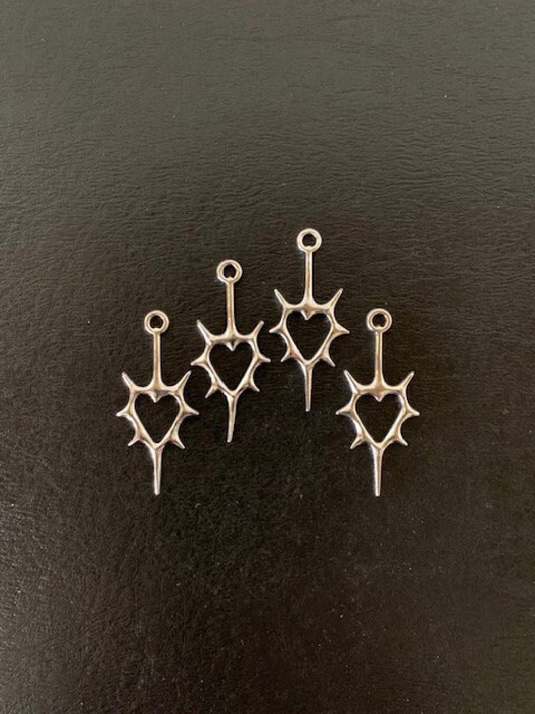 4 Heart of Spikes Charms, Spikes Charms, Spike Pendant, Spike Jewelry ...