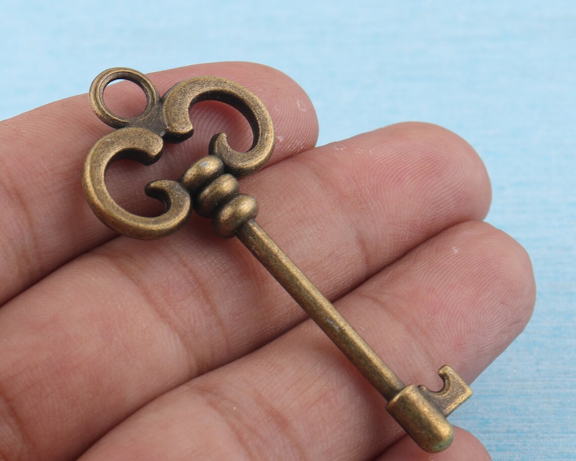 A Set of 6 Keys Multiple Styles Creative Retro Bronze | Etsy