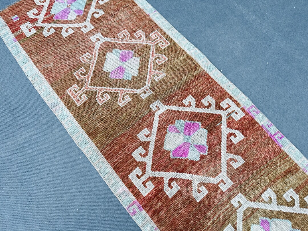 3x8 Runner, Vintage Runner 3x8, Geometric Medallion Pastel Tile Red ...