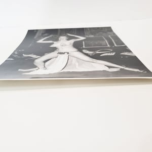1940s Burlesque Dancer - 8 X 10" Original Photo - WWII Erotic Dancer - Etsy