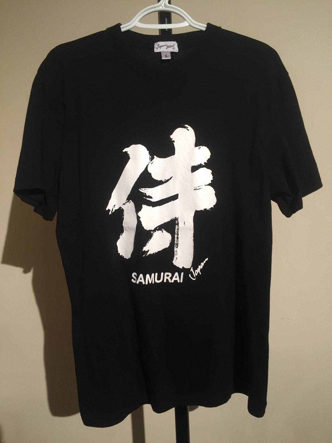 Camiseta samurai japonesa en talla L se adapta más a una talla M ...