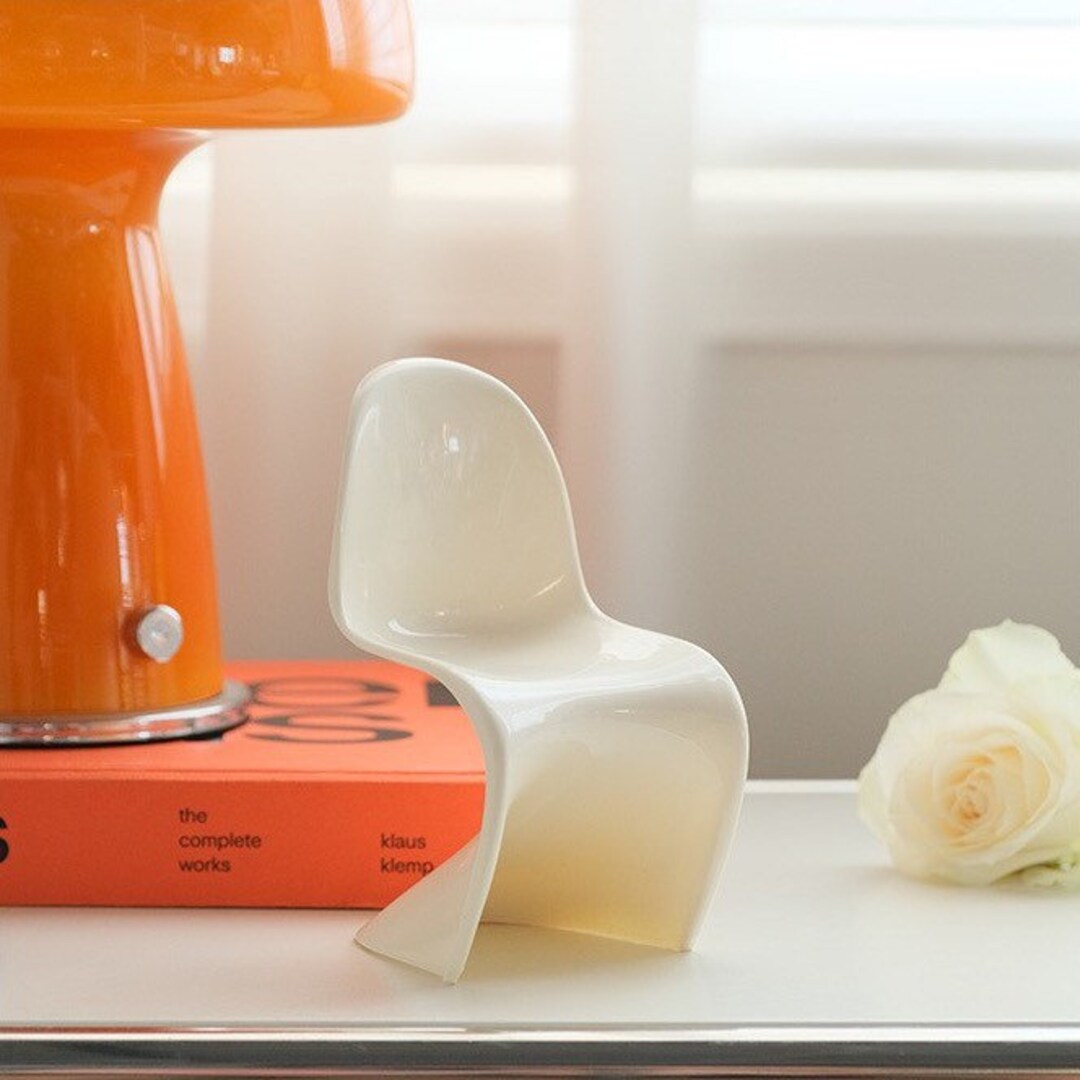 8 Colours - 1/6 Dollhouse Miniature Panton Chair: Blue / Green / Ivory ...