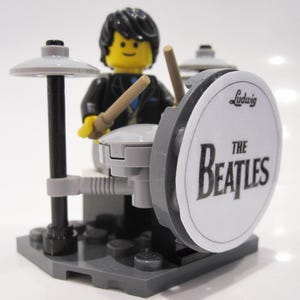 The Beatles - 100% Genuine Lego Minifigures and Pieces - Band on Stage ...