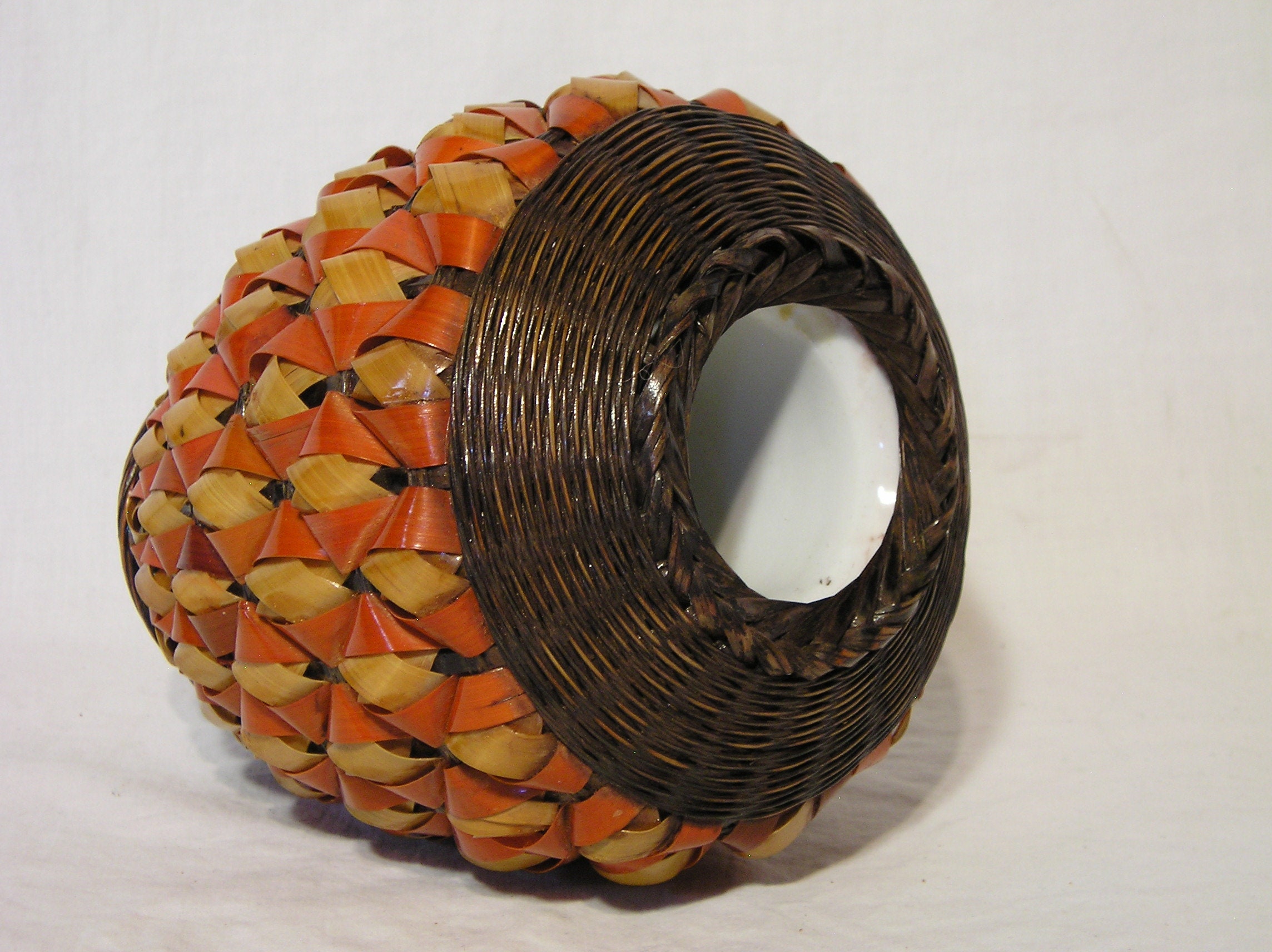 Attractive Interwoven Multi-colored Reed Basket W/inner Porcelain Bud ...