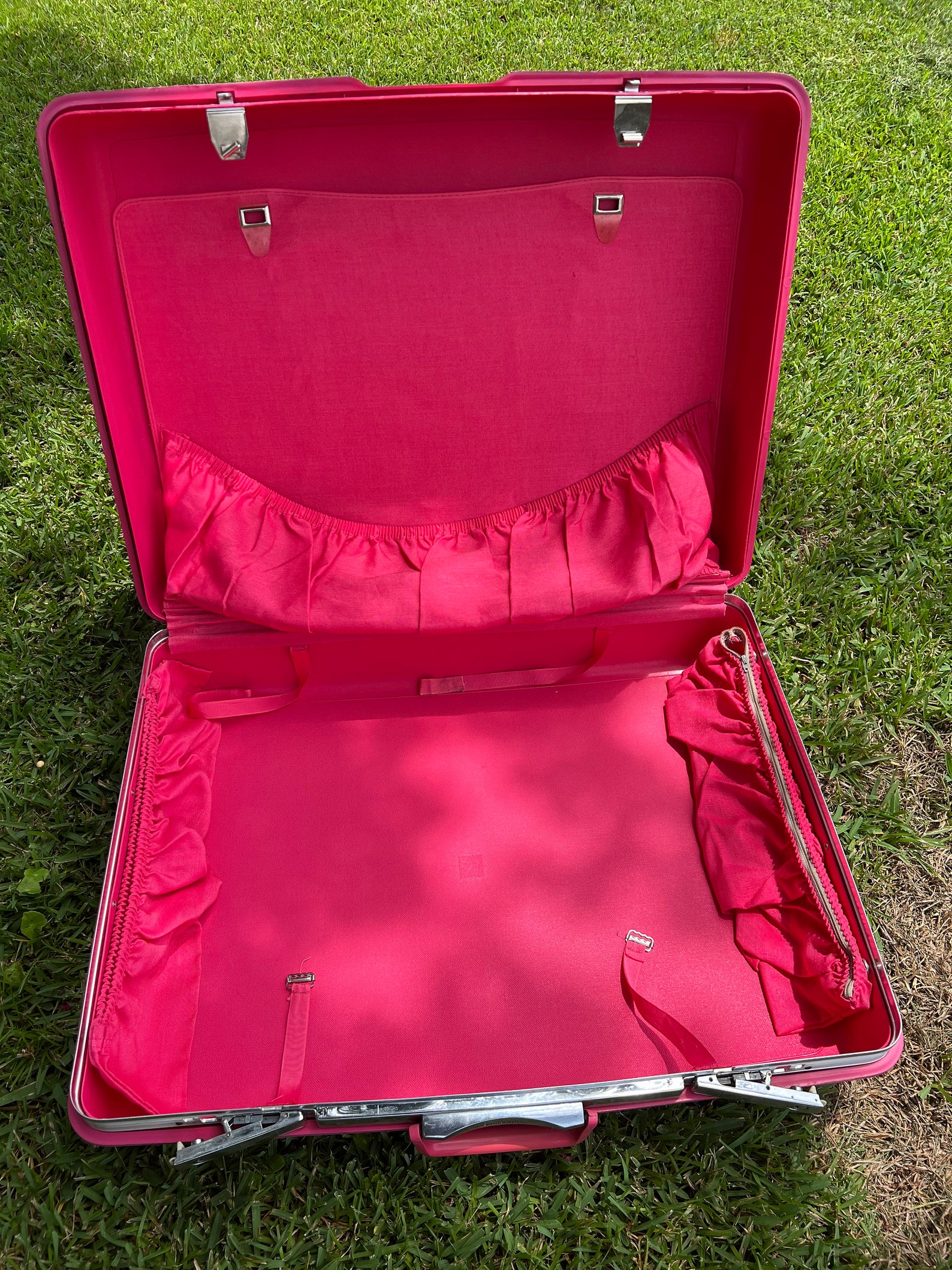 Barbie Pink Vintage Medium Samsonite Saturn Luggage Ladies Hard ...