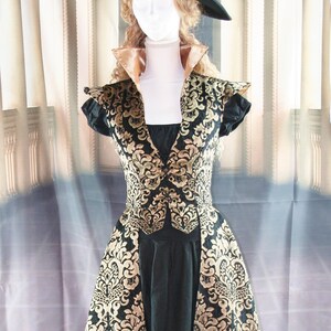 The Maharet Women's Renaissance pirate overcoat Medieval | Etsy