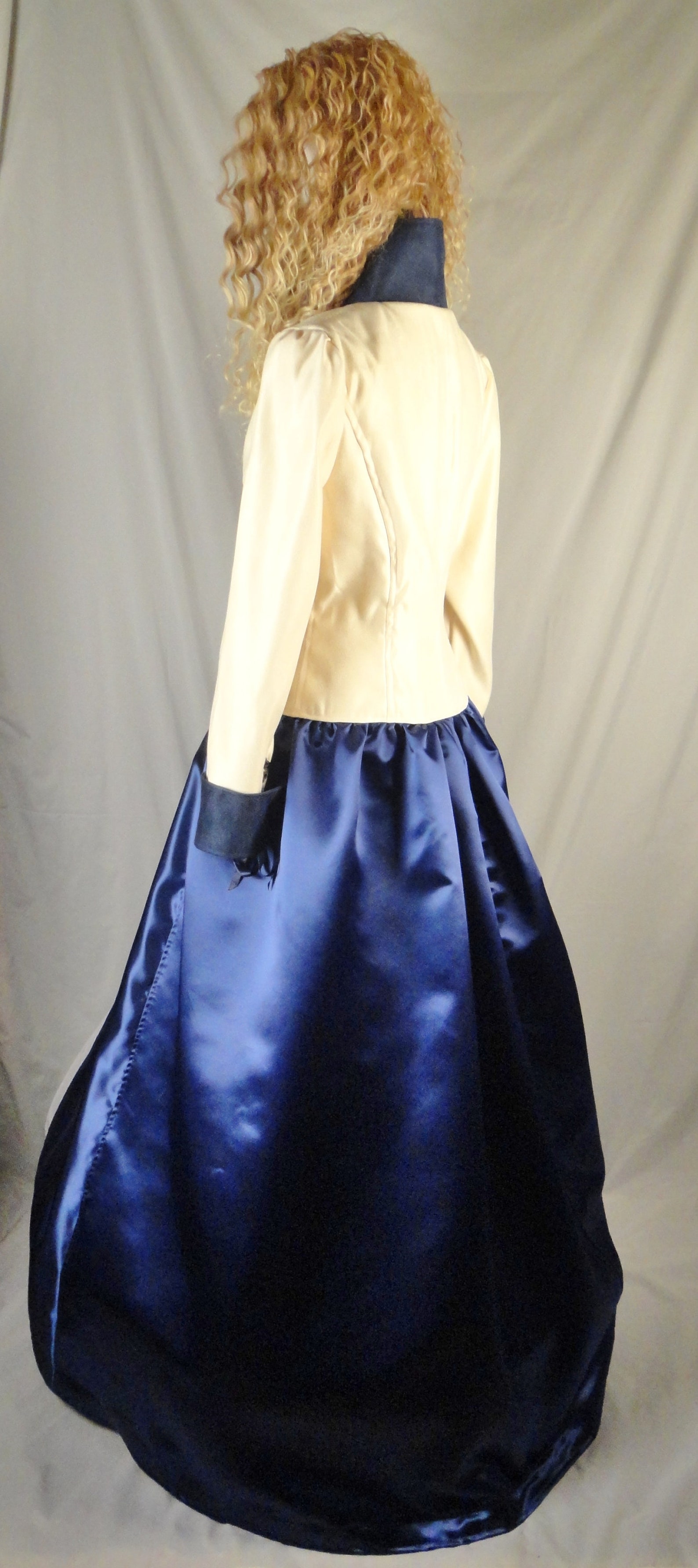 The Eleanor Renaissance Noblewoman Split Front Overdress - Etsy