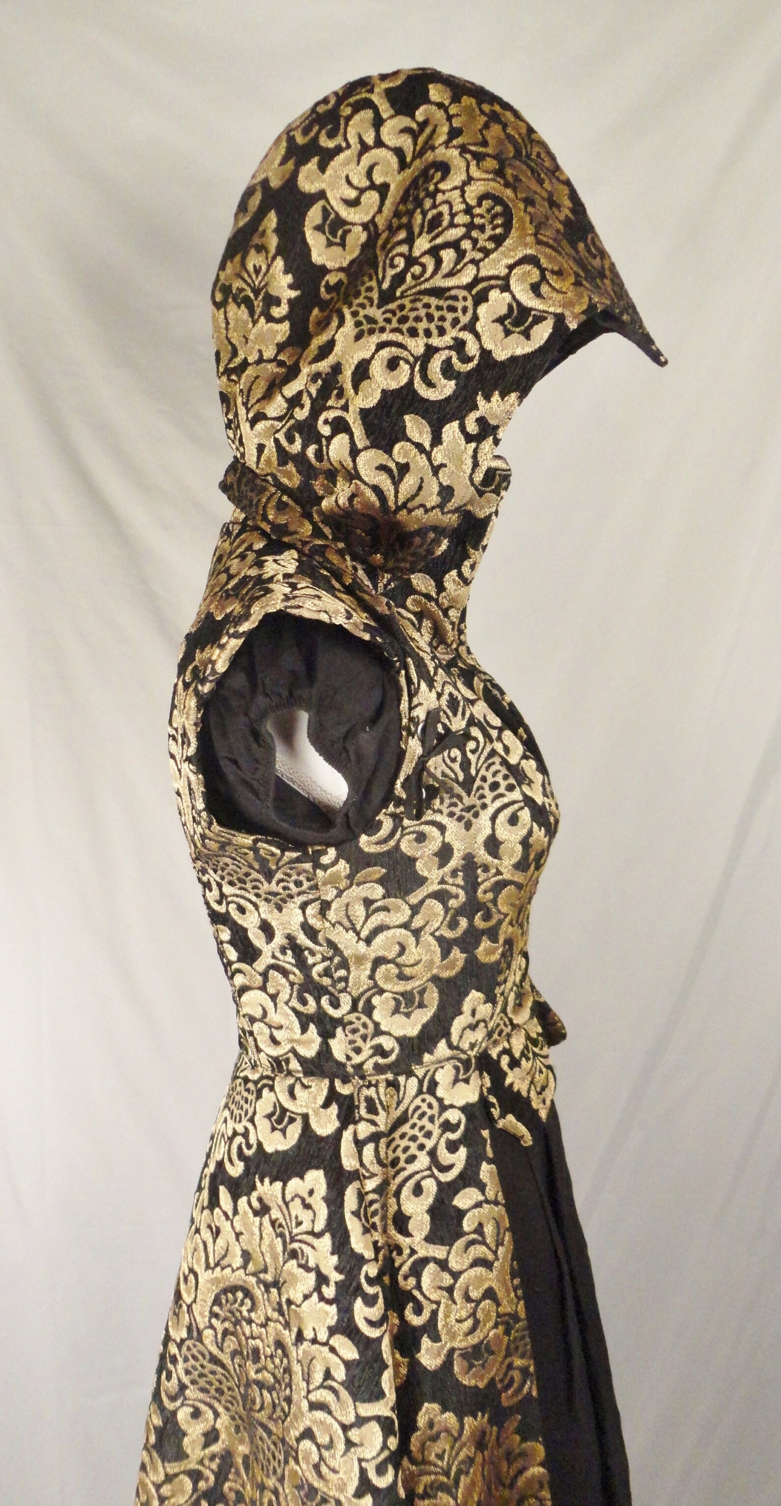 The Maharet Women's Renaissance pirate overcoat Medieval | Etsy