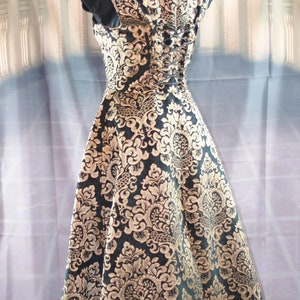 The Maharet Women's Renaissance pirate overcoat Medieval | Etsy