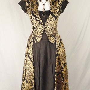 The Maharet Women's Renaissance pirate overcoat Medieval | Etsy