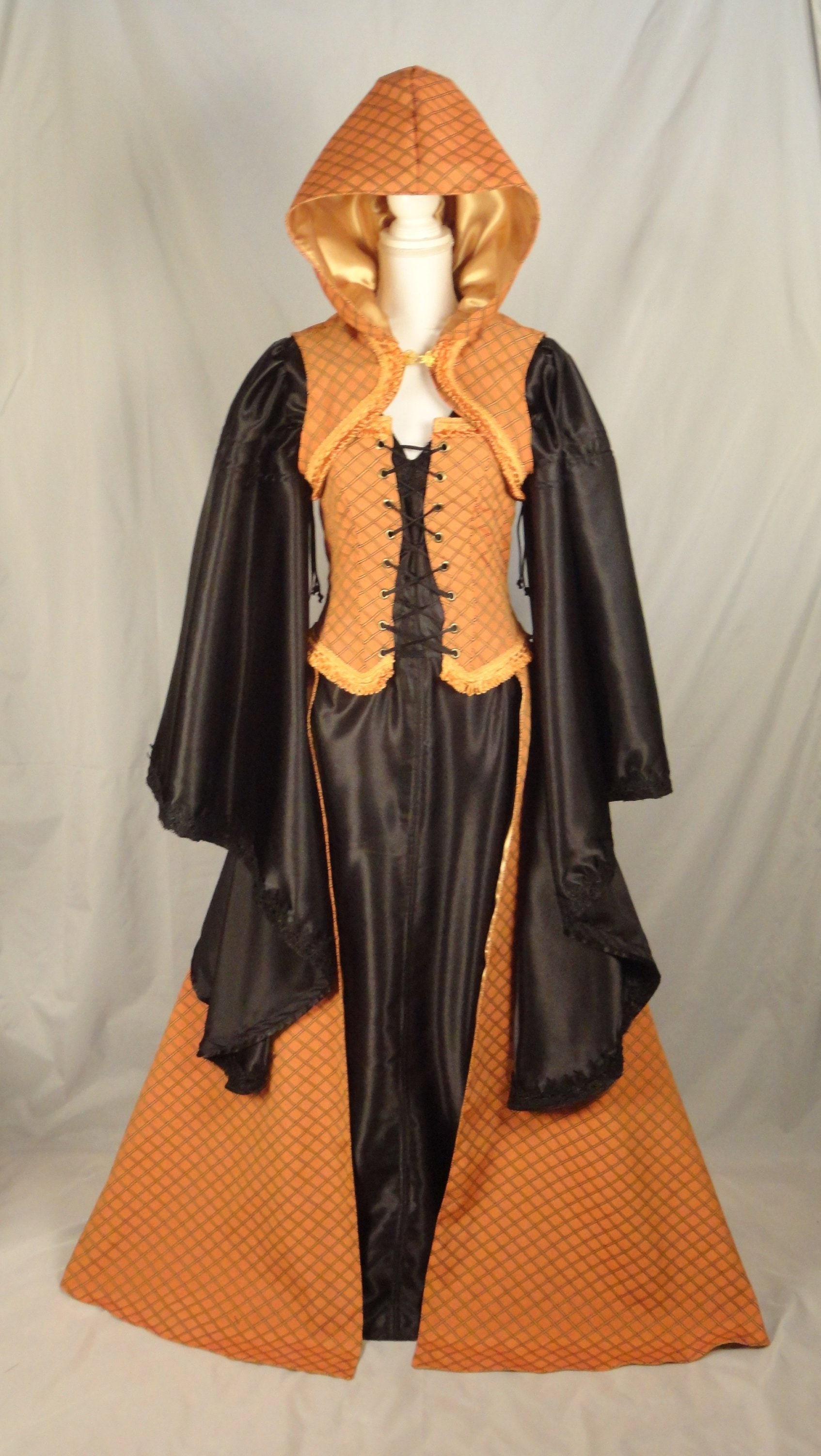 Women's Italian Renaissance Courtesan Dress Set Medieval Faire Costume ...