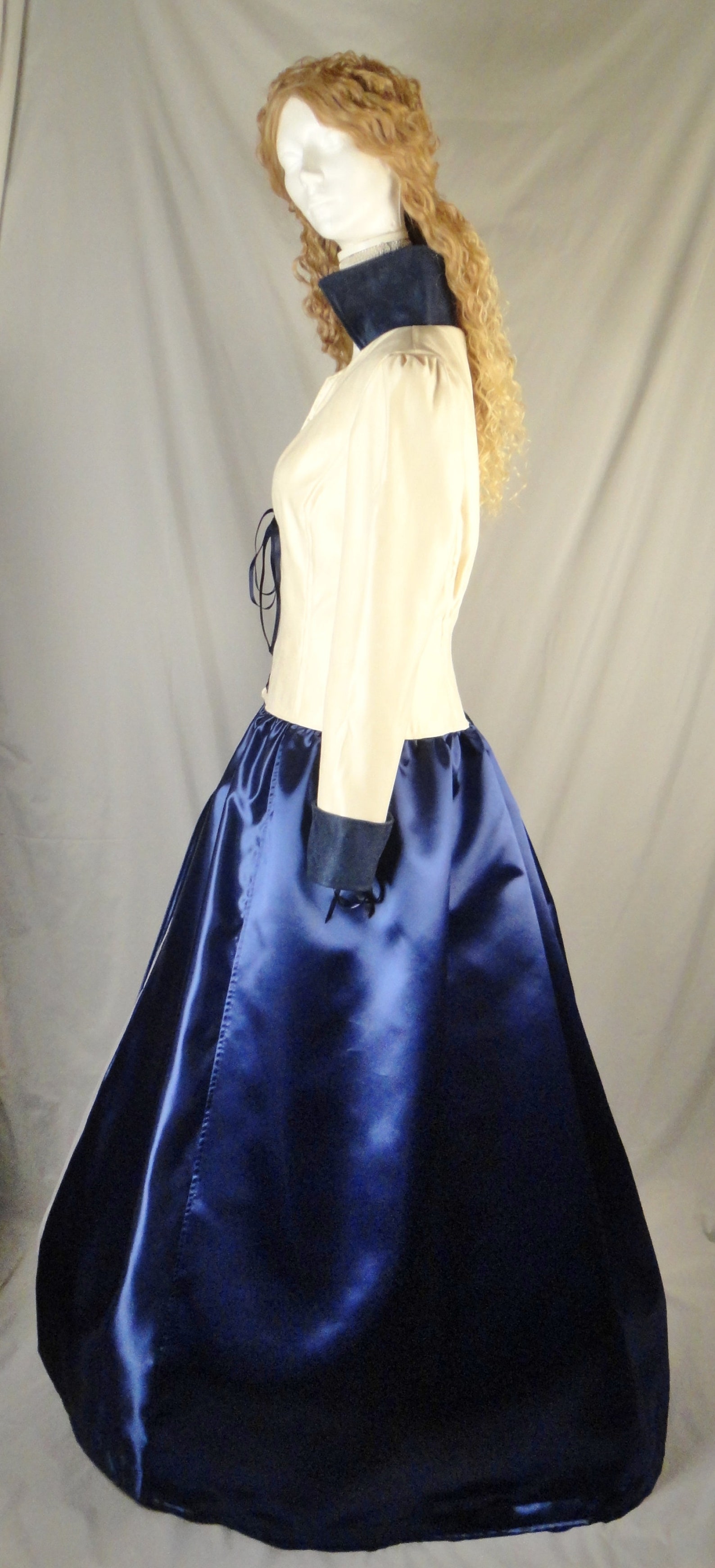 The Eleanor Renaissance Noblewoman Split Front Overdress - Etsy