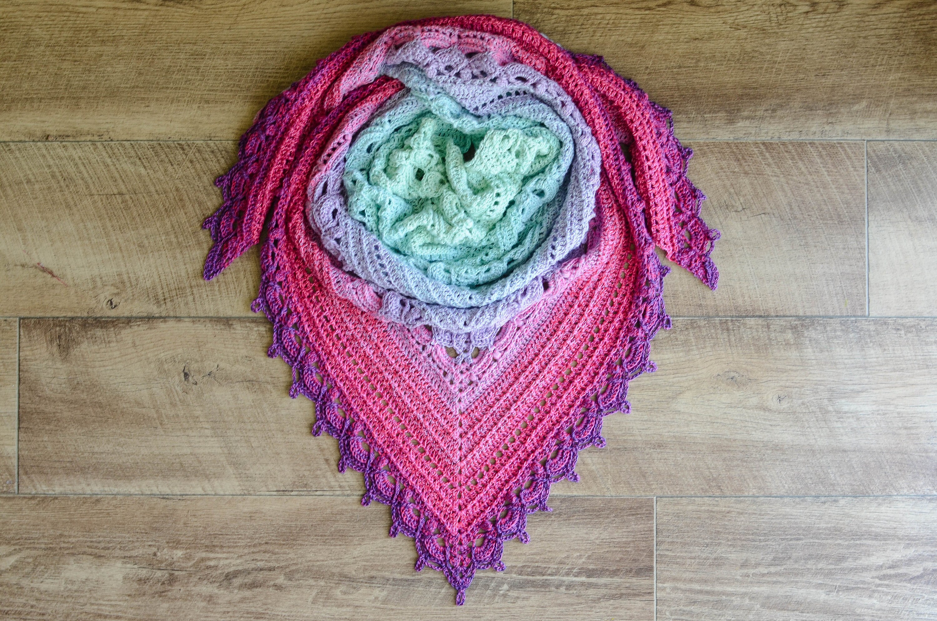 The Winifred Shawl - Crochet Pattern - Etsy