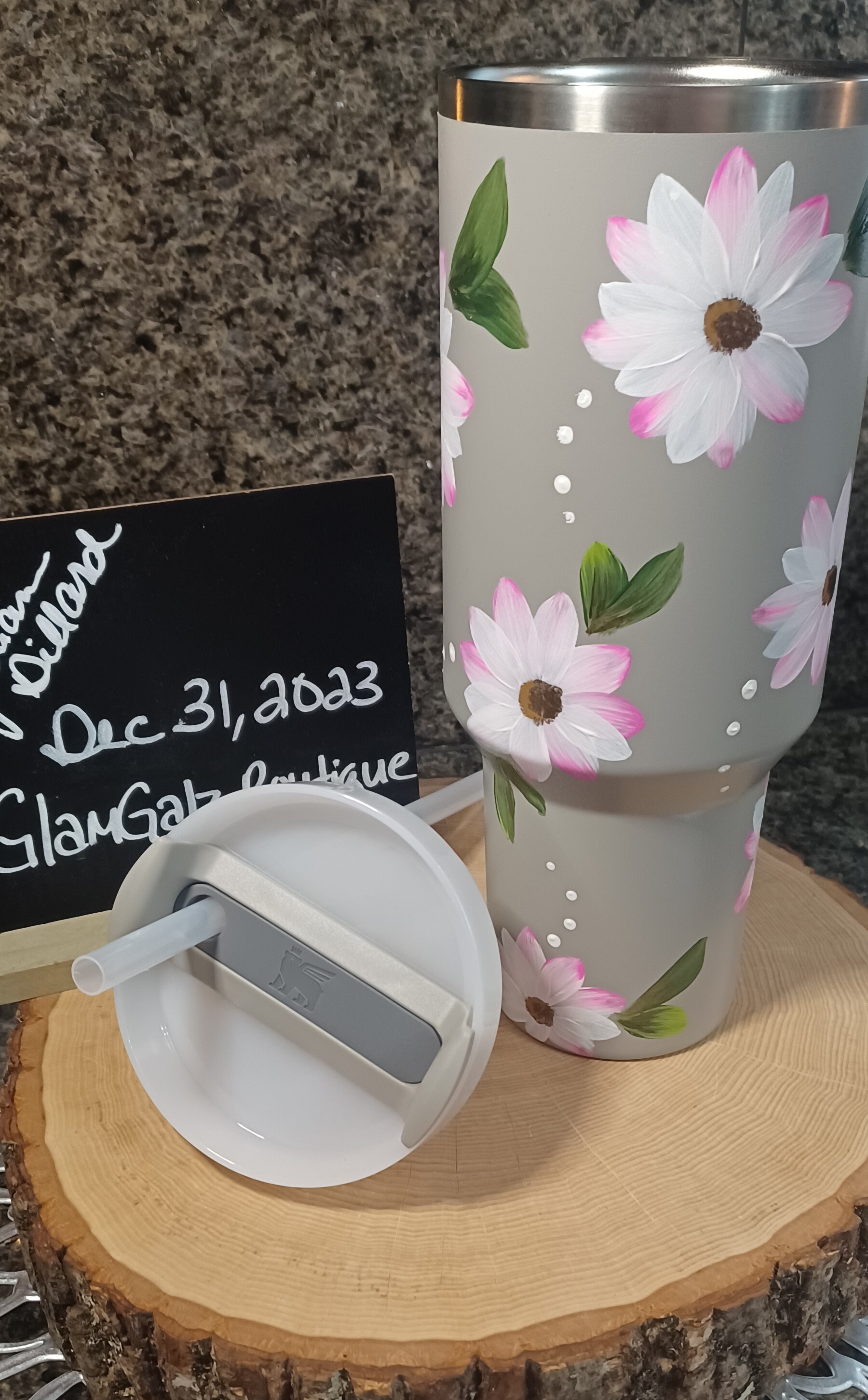 New Stanley 40oz Quencher H2.0 Flint With Hand Painted Pink Daisies - Etsy