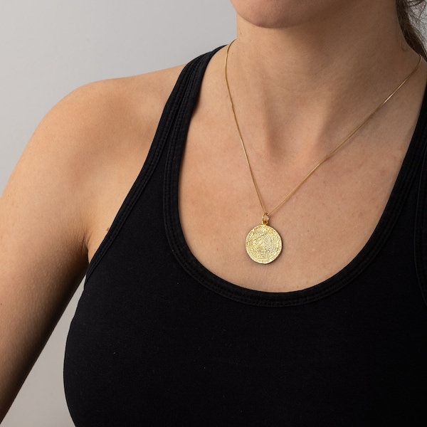 Gold Disc Pendant - Etsy