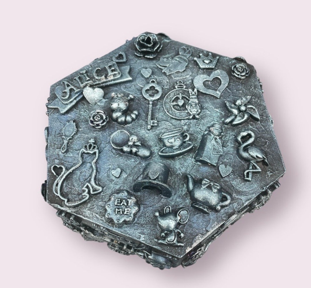 Alice in Wonderland Decorated Box, Alice in Wonderland Jewellery Box ...