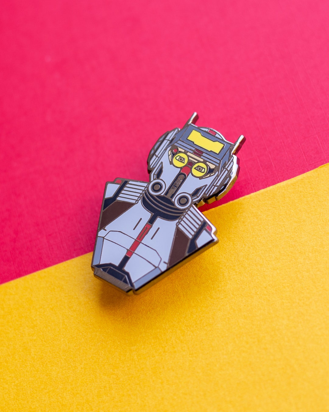 Tech Bad Batch Bust Enamel Pin - Sci Fi Pin - Fantasy Pin - Movie Pin ...