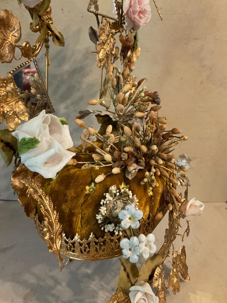 French Globe De Mariee, Antique Wedding Dome Interior, Ormolu Decals ...