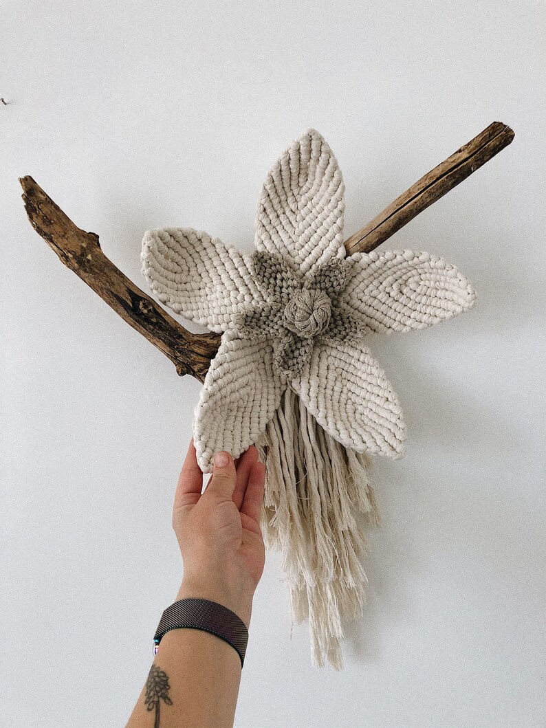 L Macrame Flower Wallhanging Wall Hanging Decor Wall Art - Etsy