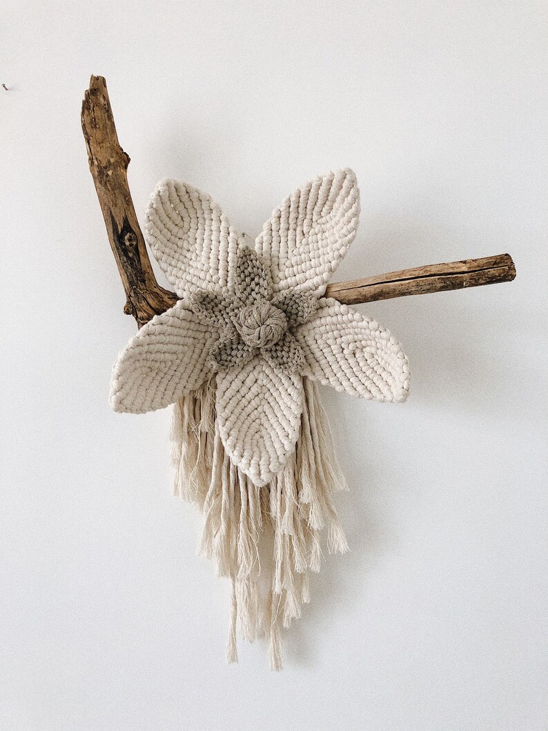L Macrame Flower Wallhanging Wall Hanging Decor Wall Art - Etsy
