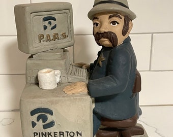 Pinkerton Statue - Etsy
