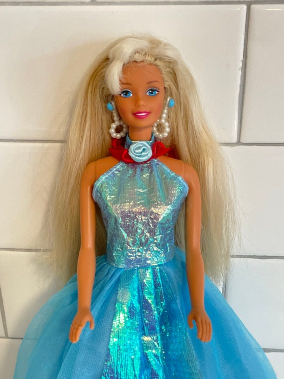 Barbie with earrings store