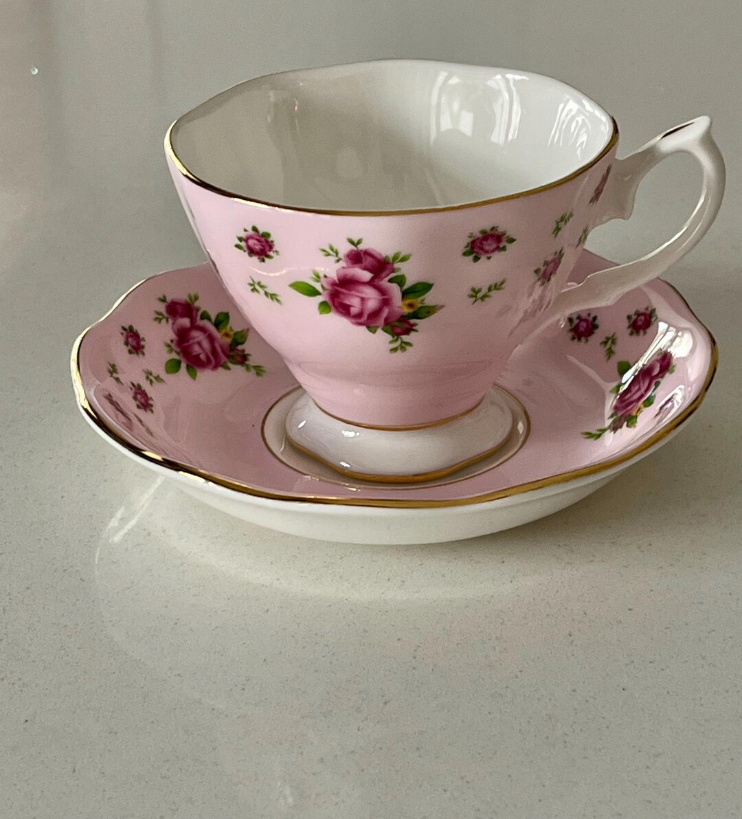 Royal Albert - New Country Roses Cup and Saucer, Stunning Pink With ...