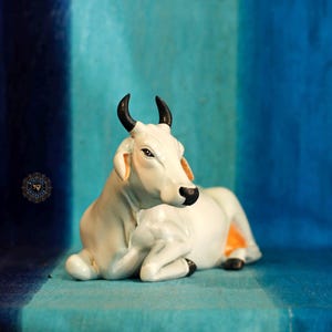 Gaumata Sitting Cow Statue 8 Inch | Sacred Kamdhenu Hindu Idol for Home ...