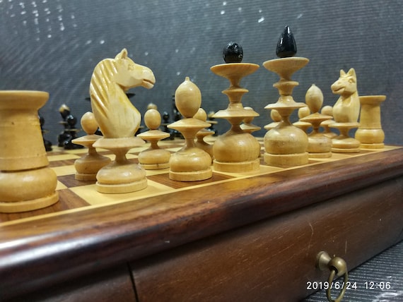 Russian Chess Set Pattern régence French Style | Etsy