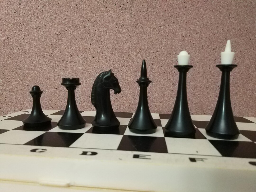 Vintage Soviet Chess Set Chess USSR 1960s Gift - Etsy