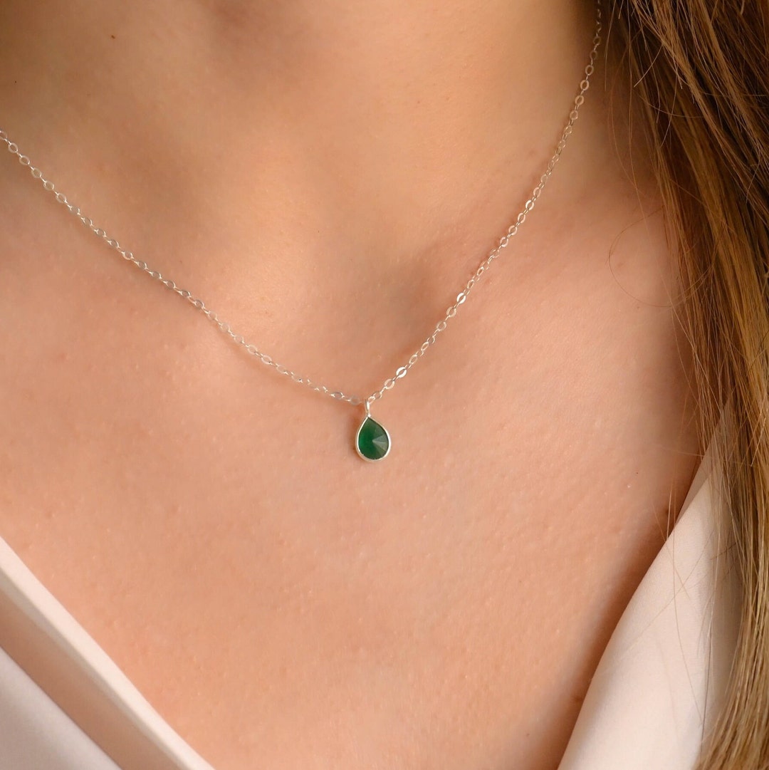 Simple Small Green Stone Pendant Necklace, Dainty Silver Necklace ...