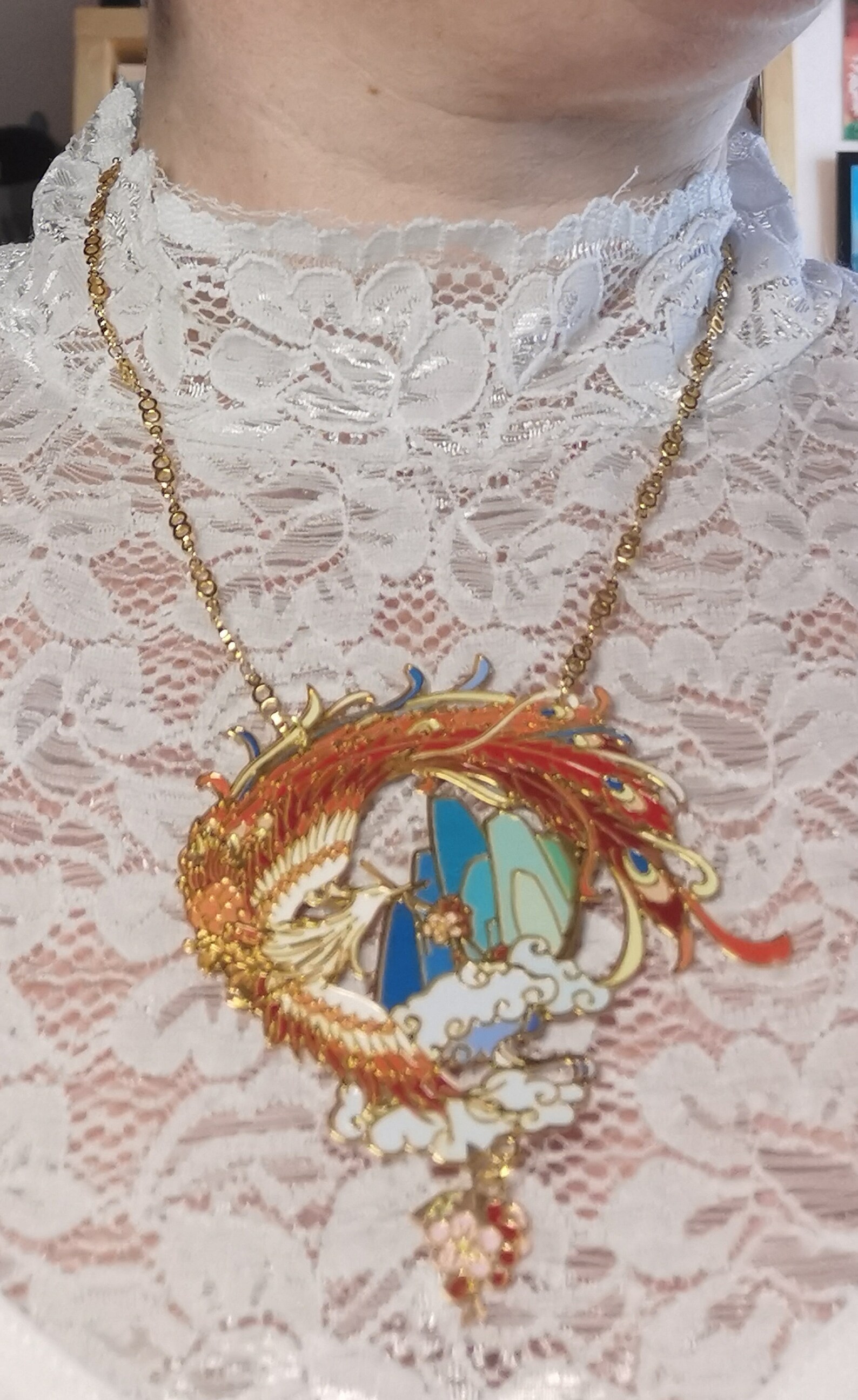 Collier Phénix en médaillon rouge ou bleu - Etsy France