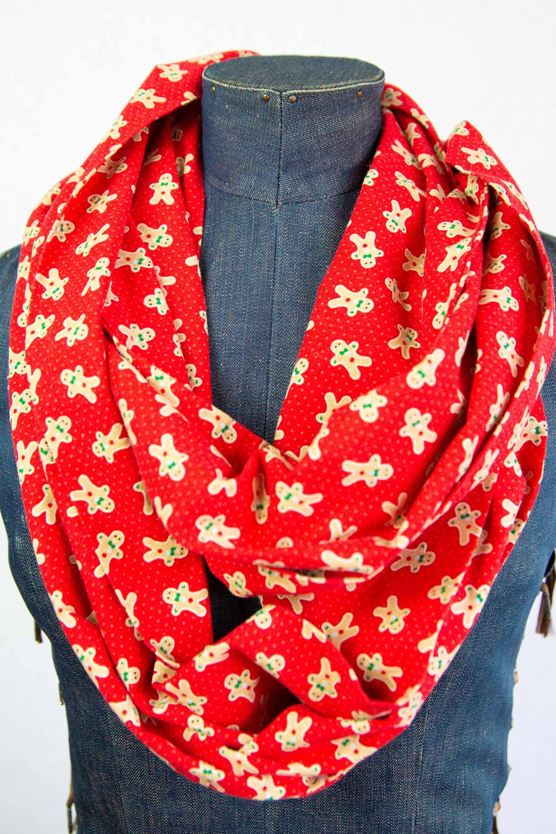 Gingerbread Men Christmas Infinity Scarf - Etsy UK